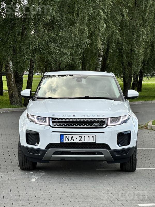 Balts Land Rover Range Rover Evoque 2019 Rīga, ar dzinēja tilpumu 2.00 L un nobraukumu 89 tūkst. km par 15300 €, foto 3 vietnē AUTOMOTO.COM.LV