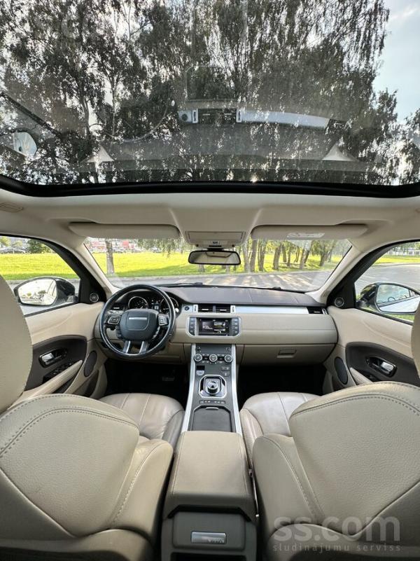 Balts Land Rover Range Rover Evoque 2019 Rīga, ar dzinēja tilpumu 2.00 L un nobraukumu 89 tūkst. km par 15300 €, foto 6 vietnē AUTOMOTO.COM.LV