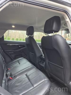 Balts Land Rover Range Rover Evoque 2020 Rīga, ar dzinēja tilpumu 2.00 L un nobraukumu 80 tūkst. km par 22000 €, foto 8 vietnē AUTOMOTO.COM.LV