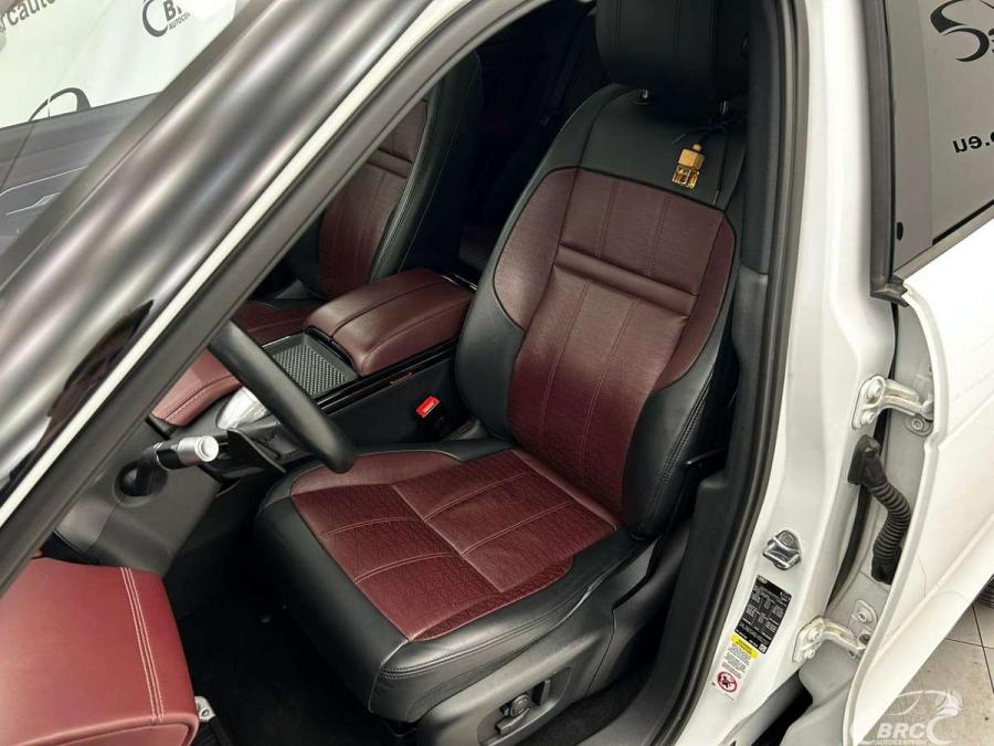 White Land Rover Range Rover Evoque 2020 in Vilnius, with an engine capacity of 2.00 L and mileage of 79 thousand km for 21900 €, photo 6 on AUTOMOTO.COM.LV