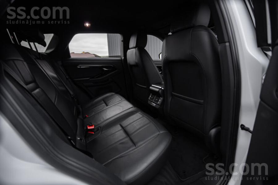 Balts Land Rover Range Rover Evoque 2021 Jelgava, ar dzinēja tilpumu 1.50 L un nobraukumu 0 tūkst. km par 21500 €, foto 10 vietnē AUTOMOTO.COM.LV
