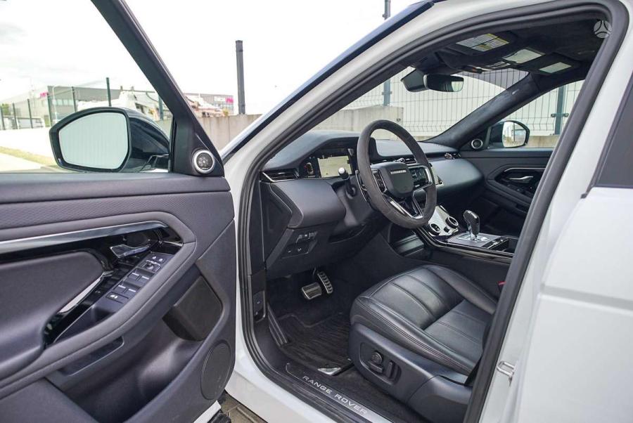 Balts Land Rover Range Rover Evoque 2023 Kauņa, ar dzinēja tilpumu 2.00 L un nobraukumu 42 tūkst. km par 30950 €, foto 25 vietnē AUTOMOTO.COM.LV