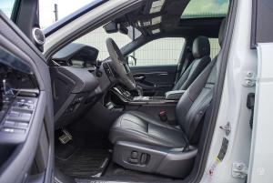 Balts Land Rover Range Rover Evoque 2023 Kauņa, ar dzinēja tilpumu 2.00 L un nobraukumu 42 tūkst. km par 30950 €, foto 27 vietnē AUTOMOTO.COM.LV