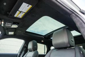 Balts Land Rover Range Rover Evoque 2023 Kauņa, ar dzinēja tilpumu 2.00 L un nobraukumu 42 tūkst. km par 30950 €, foto 28 vietnē AUTOMOTO.COM.LV