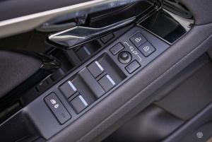 Balts Land Rover Range Rover Evoque 2023 Kauņa, ar dzinēja tilpumu 2.00 L un nobraukumu 42 tūkst. km par 30950 €, foto 30 vietnē AUTOMOTO.COM.LV