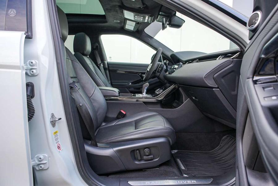 Balts Land Rover Range Rover Evoque 2023 Kauņa, ar dzinēja tilpumu 2.00 L un nobraukumu 42 tūkst. km par 30950 €, foto 37 vietnē AUTOMOTO.COM.LV