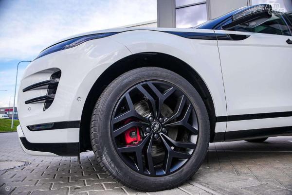 White Land Rover Range Rover Evoque 2023 in Kaunas, with an engine capacity of 2.00 L and mileage of 42 thousand km for 30950 €, photo 5 on AUTOMOTO.COM.LV