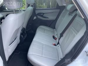 White Land Rover Range Rover Evoque 2019 in Riga, with an engine capacity of 2.00 L and mileage of 126 thousand km for 24990 €, photo 6 on AUTOMOTO.COM.LV