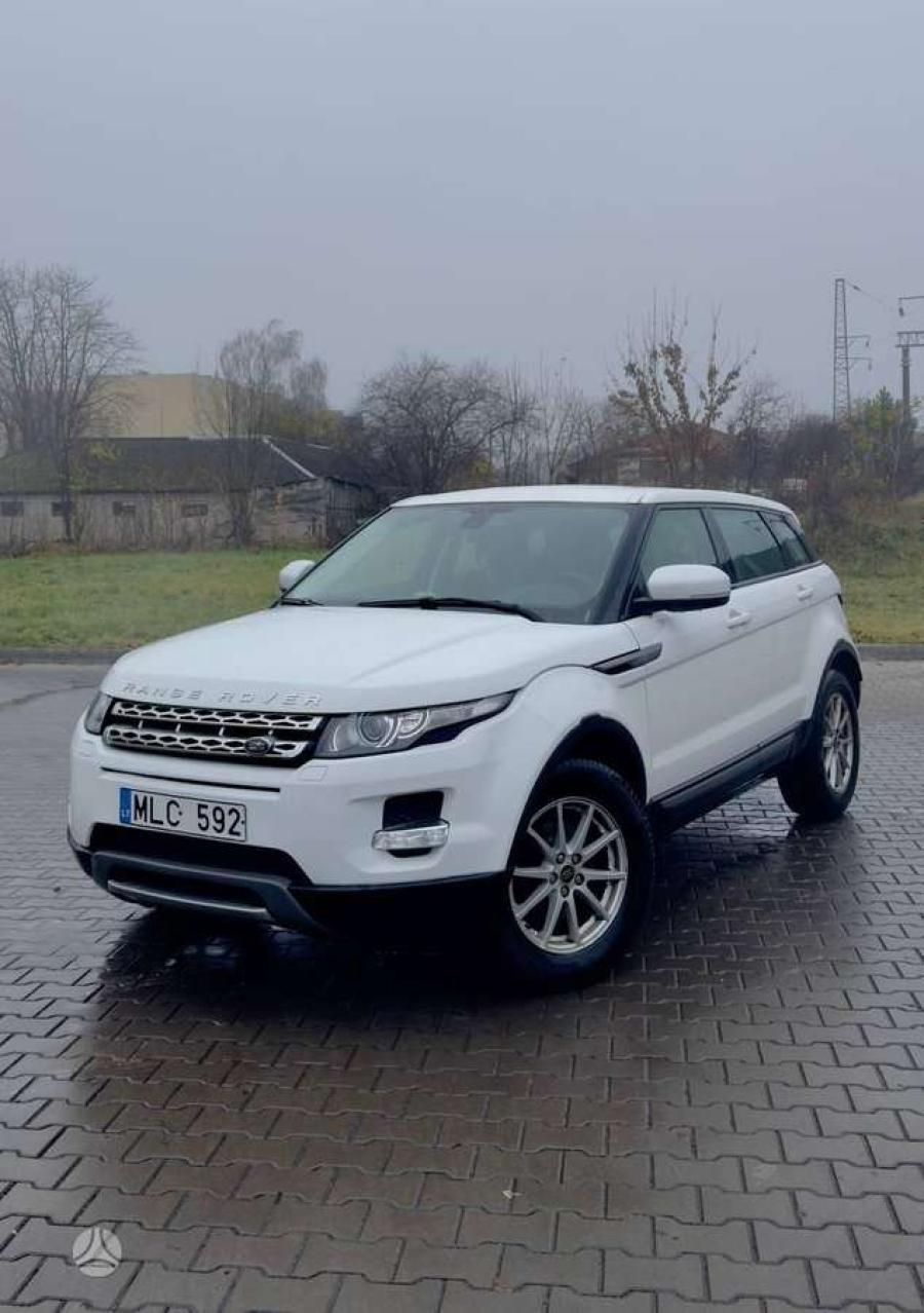 White Land Rover Range Rover Evoque 2013 in Vilnius, with an engine capacity of 2.20 L and mileage of 99 thousand km for 5000 €, photo 1 on AUTOMOTO.COM.LV