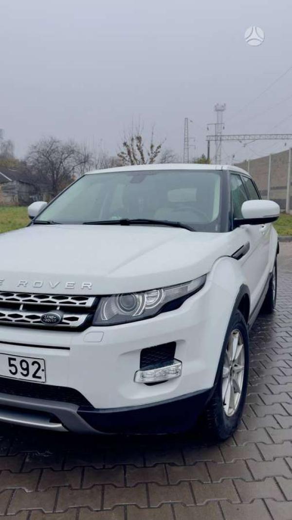 White Land Rover Range Rover Evoque 2013 in Vilnius, with an engine capacity of 2.20 L and mileage of 99 thousand km for 5000 €, photo 2 on AUTOMOTO.COM.LV