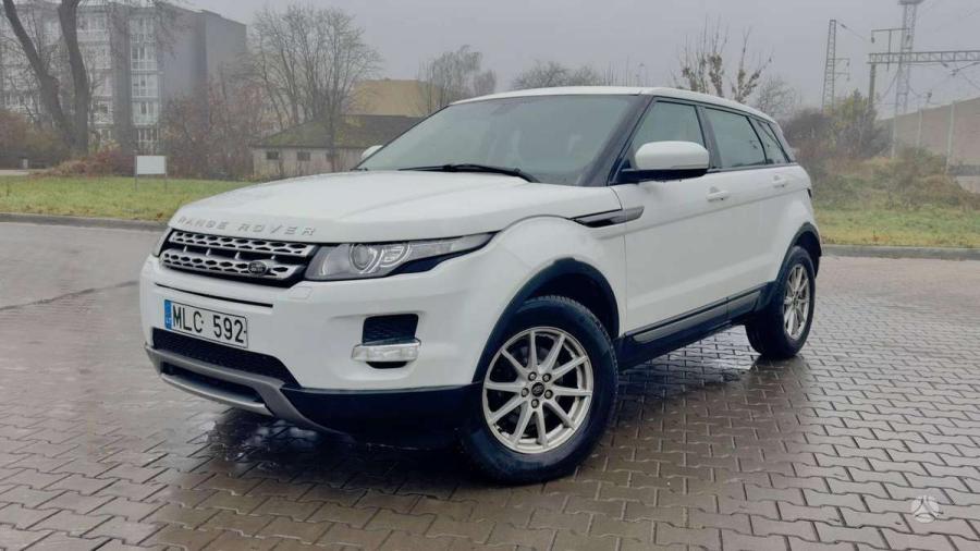 White Land Rover Range Rover Evoque 2013 in Vilnius, with an engine capacity of 2.20 L and mileage of 99 thousand km for 5000 €, photo 9 on AUTOMOTO.COM.LV