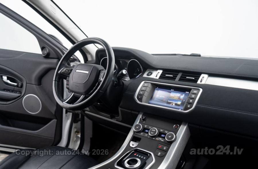 White Land Rover Range Rover Evoque 2019 in Tallinn, with an engine capacity of 2.00 L and mileage of 196 thousand km for 14999 €, photo 11 on AUTOMOTO.COM.LV