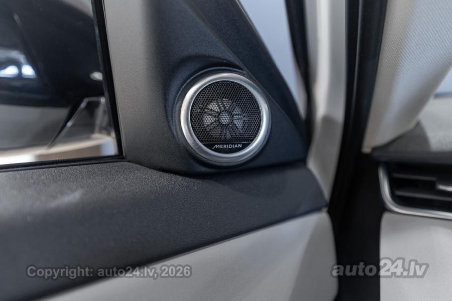 Balts Land Rover Range Rover Evoque 2022 Tallina, ar dzinēja tilpumu 2.00 L un nobraukumu 51 tūkst. km par 32990 €, foto 24 vietnē AUTOMOTO.COM.LV