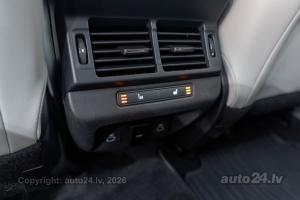 Balts Land Rover Range Rover Evoque 2024 Tallina, ar dzinēja tilpumu 2.00 L un nobraukumu 44 tūkst. km par 42500 €, foto 21 vietnē AUTOMOTO.COM.LV