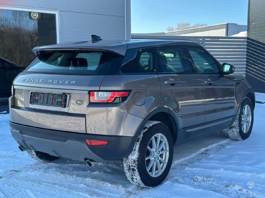 Dzeltens Land Rover Range Rover Evoque 2018 Utena, ar dzinēja tilpumu 2.00 L un nobraukumu 70 tūkst. km par 16500 €, foto 3 vietnē AUTOMOTO.COM.LV