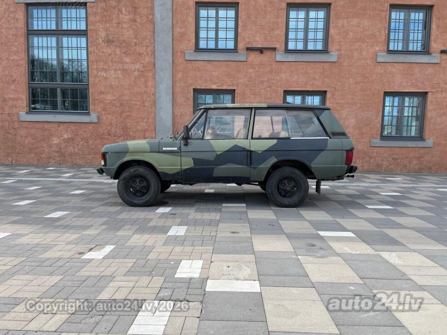 Zaļš Land Rover Range Rover 1983 Tallina, ar dzinēja tilpumu 3.50 L un nobraukumu 75 tūkst. km par 7700 €, foto 3 vietnē AUTOMOTO.COM.LV
