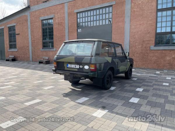 Zaļš Land Rover Range Rover 1983 Tallina, ar dzinēja tilpumu 3.50 L un nobraukumu 75 tūkst. km par 7700 €, foto 5 vietnē AUTOMOTO.COM.LV