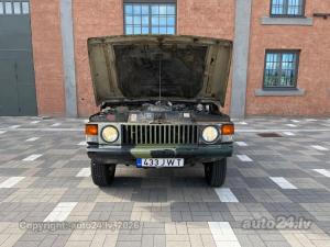 Zaļš Land Rover Range Rover 1983 Tallina, ar dzinēja tilpumu 3.50 L un nobraukumu 75 tūkst. km par 7700 €, foto 8 vietnē AUTOMOTO.COM.LV