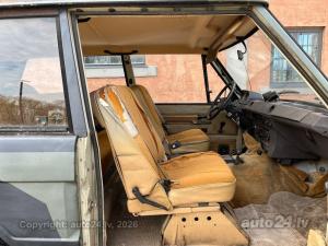 Zaļš Land Rover Range Rover 1983 Tallina, ar dzinēja tilpumu 3.50 L un nobraukumu 75 tūkst. km par 7700 €, foto 14 vietnē AUTOMOTO.COM.LV