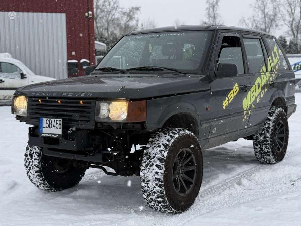 Green Land Rover Range Rover 1997 in Siauliai, with an engine capacity of 2.50 L and mileage of 377 thousand km for 3350 €, photo 2 on AUTOMOTO.COM.LV