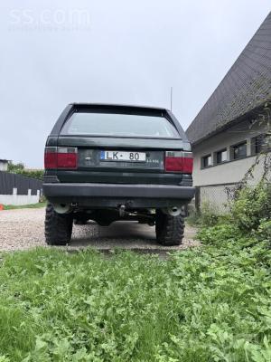 Green Land Rover Range Rover 1999 in Riga, with an engine capacity of 4.60 L and mileage of 248 thousand km for 6500 €, photo 5 on AUTOMOTO.COM.LV