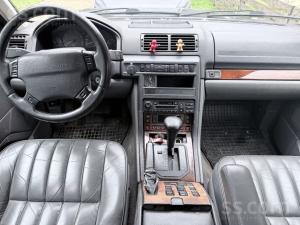Green Land Rover Range Rover 1999 in Riga, with an engine capacity of 4.60 L and mileage of 248 thousand km for 6500 €, photo 6 on AUTOMOTO.COM.LV