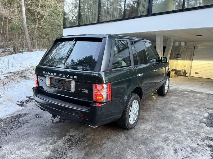 Green Land Rover Range Rover 2004 in Vilnius, with an engine capacity of 2.90 L and mileage of 251 thousand km for 6400 €, photo 5 on AUTOMOTO.COM.LV