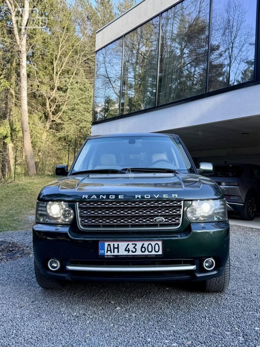 Zaļš Land Rover Range Rover 2004 Viļņa, ar dzinēja tilpumu 2.90 L un nobraukumu 251 tūkst. km par 5990 €, foto 3 vietnē AUTOMOTO.COM.LV