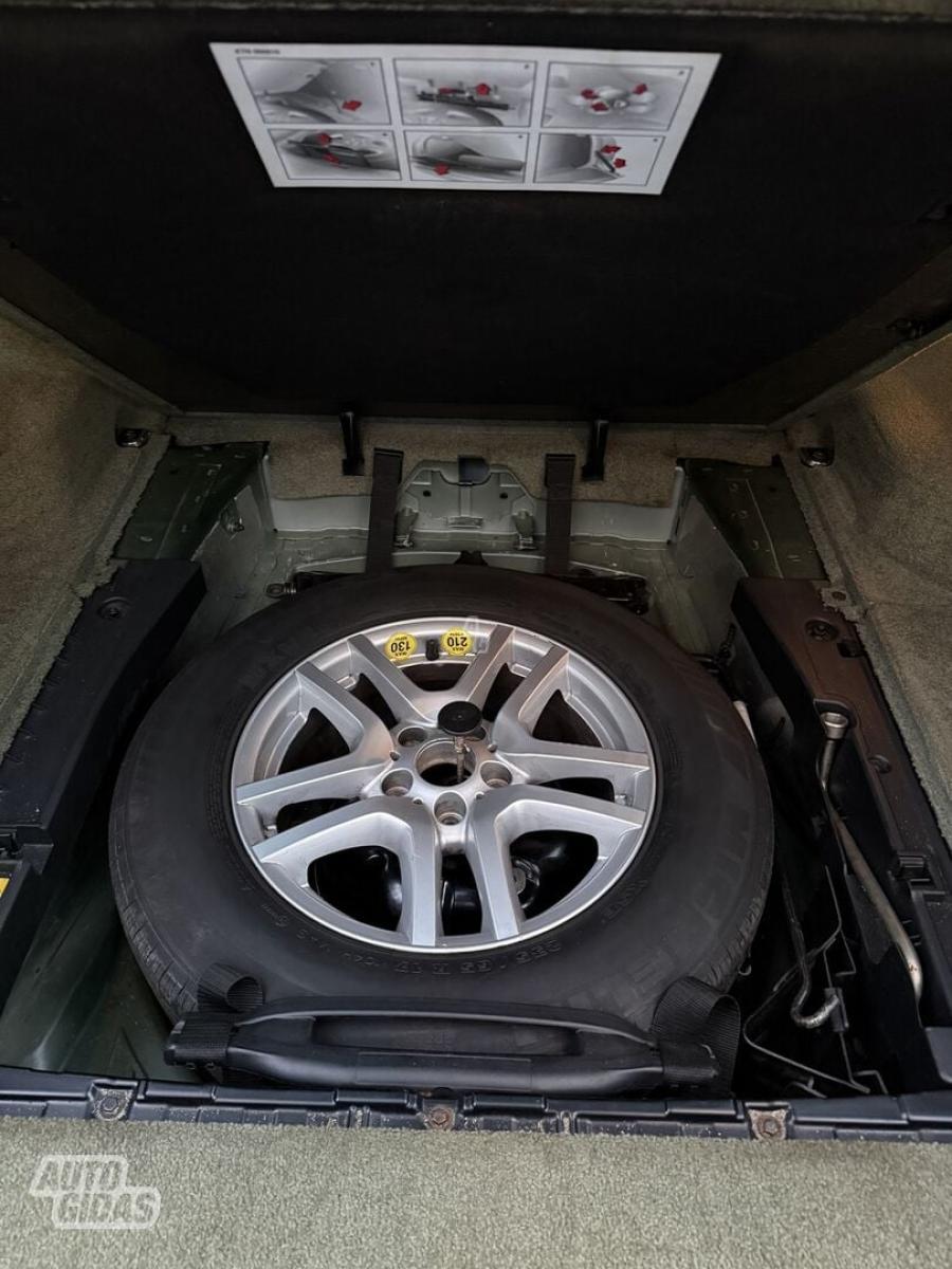 Zaļš Land Rover Range Rover 2004 Viļņa, ar dzinēja tilpumu 2.90 L un nobraukumu 251 tūkst. km par 5990 €, foto 19 vietnē AUTOMOTO.COM.LV