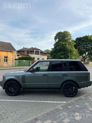 Zaļš Land Rover Range Rover 2006 Ventspils, ar dzinēja tilpumu 4.40 L un nobraukumu 371 tūkst. km par 5000 €, foto  vietnē AUTOMOTO.COM.LV