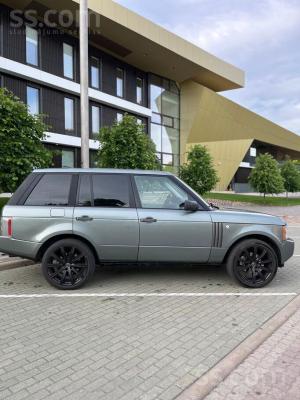 Zaļš Land Rover Range Rover 2006 Ventspils, ar dzinēja tilpumu 4.40 L un nobraukumu 371 tūkst. km par 5000 €, foto 3 vietnē AUTOMOTO.COM.LV