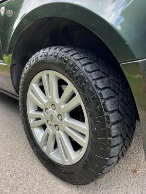 Zaļš Land Rover Range Rover 2006 Viļņa, ar dzinēja tilpumu 2.93 L un nobraukumu 390 tūkst. km par 5500 €, foto 13 vietnē AUTOMOTO.COM.LV