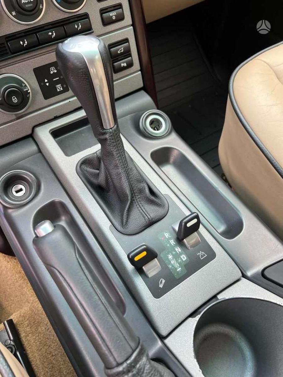 Zaļš Land Rover Range Rover 2006 Viļņa, ar dzinēja tilpumu 2.93 L un nobraukumu 390 tūkst. km par 5500 €, foto 24 vietnē AUTOMOTO.COM.LV