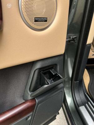 Zaļš Land Rover Range Rover 2006 Viļņa, ar dzinēja tilpumu 2.93 L un nobraukumu 390 tūkst. km par 5500 €, foto 43 vietnē AUTOMOTO.COM.LV