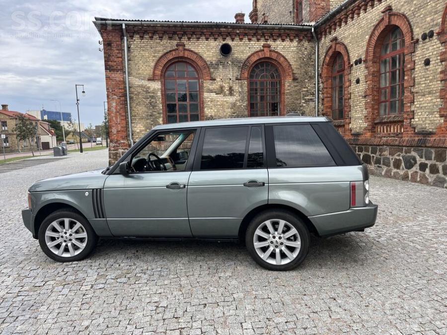 Green Land Rover Range Rover 2006 in Ventspils, with an engine capacity of 4.40 L and mileage of 371 thousand km for 4700 €, photo 1 on AUTOMOTO.COM.LV