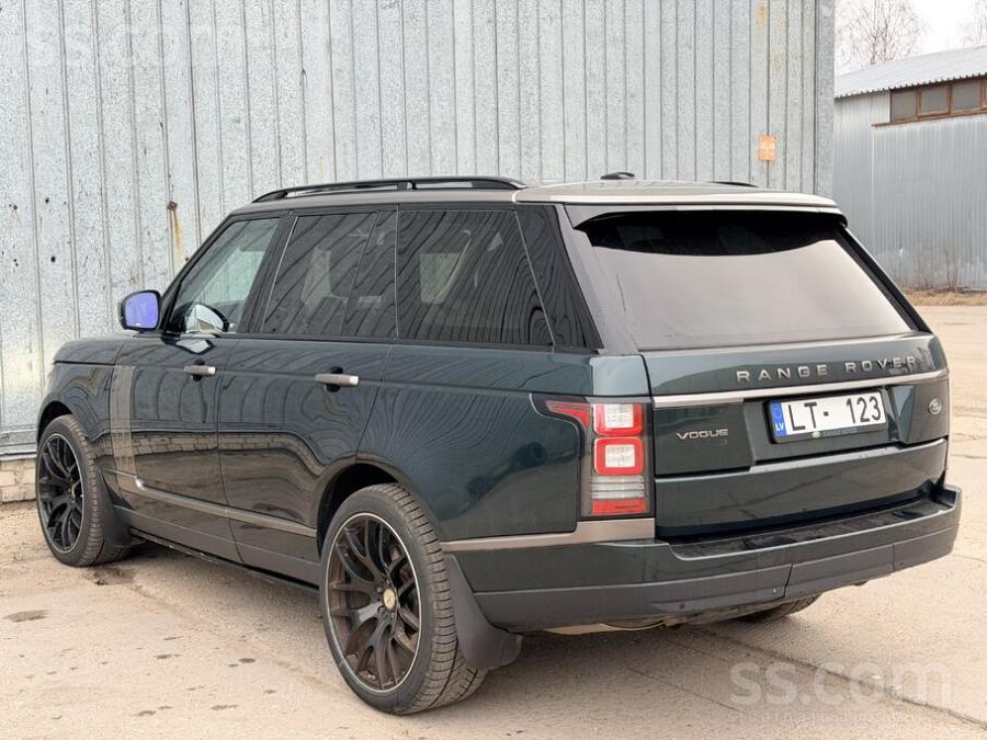 Zaļš Land Rover Range Rover 2013 Rīga, ar dzinēja tilpumu 4.40 L un nobraukumu 275 tūkst. km par 21500 €, foto 7 vietnē AUTOMOTO.COM.LV
