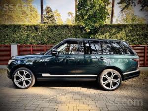 Green Land Rover Range Rover 2014 in Riga, with an engine capacity of 4.40 L and mileage of 280 thousand km for 23900 €, photo 8 on AUTOMOTO.COM.LV