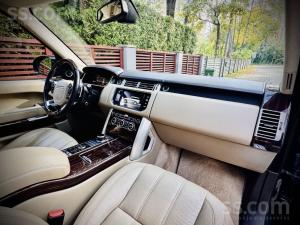 Green Land Rover Range Rover 2014 in Riga, with an engine capacity of 4.40 L and mileage of 280 thousand km for 23900 €, photo 16 on AUTOMOTO.COM.LV