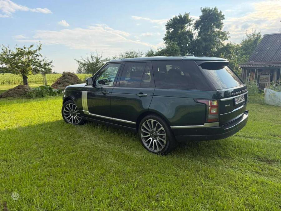 Zaļš Land Rover Range Rover 2015 Panevēža, ar dzinēja tilpumu 5.00 L un nobraukumu 215 tūkst. km par 26000 €, foto 6 vietnē AUTOMOTO.COM.LV