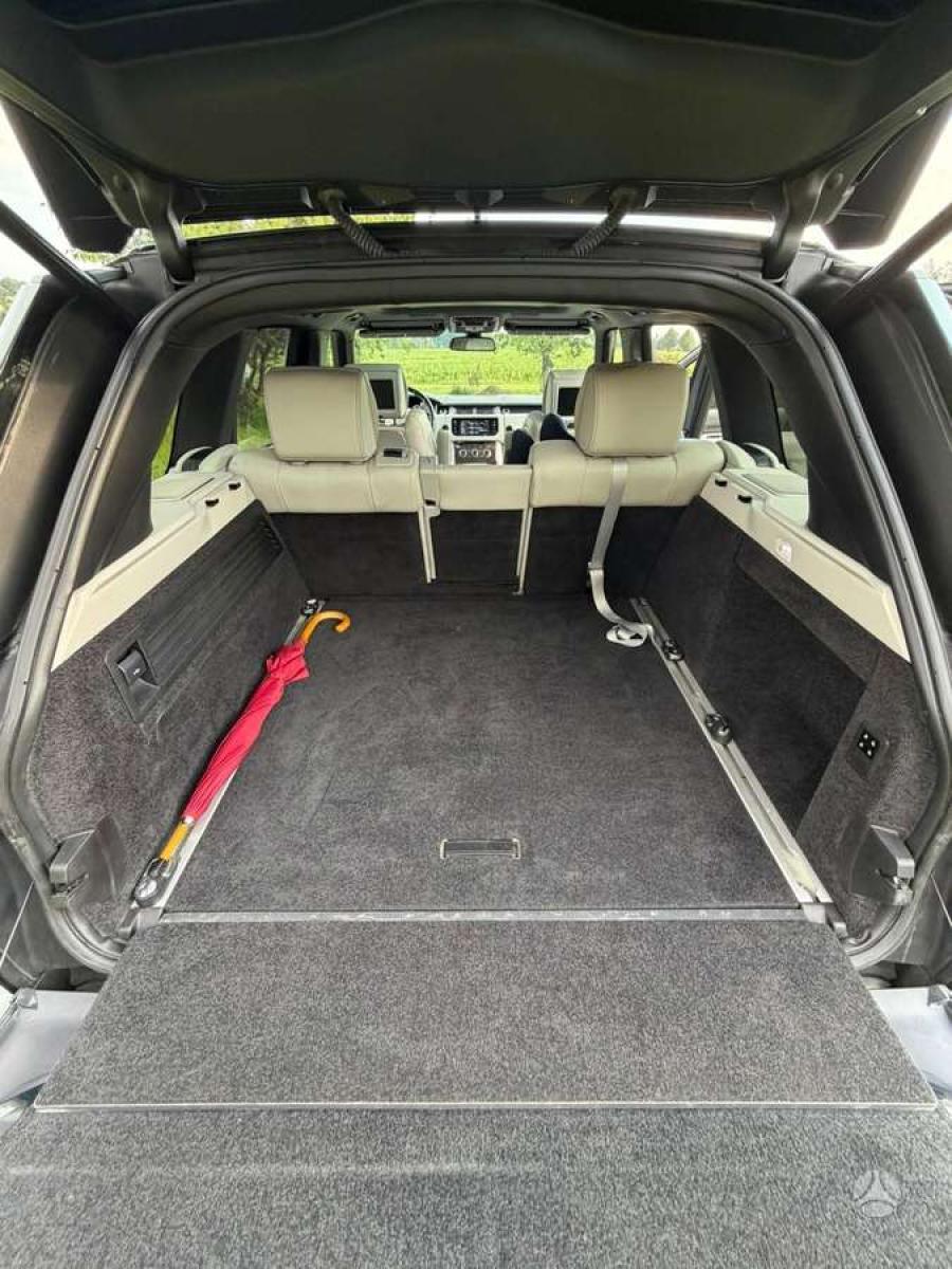 Zaļš Land Rover Range Rover 2015 Panevēža, ar dzinēja tilpumu 5.00 L un nobraukumu 215 tūkst. km par 26000 €, foto 12 vietnē AUTOMOTO.COM.LV