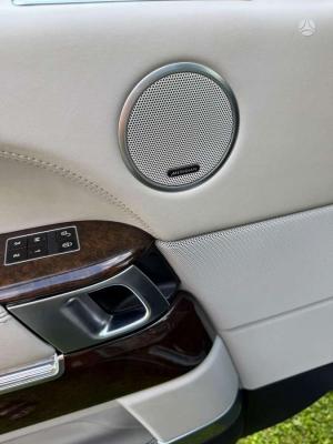 Zaļš Land Rover Range Rover 2015 Panevēža, ar dzinēja tilpumu 5.00 L un nobraukumu 215 tūkst. km par 26000 €, foto 20 vietnē AUTOMOTO.COM.LV