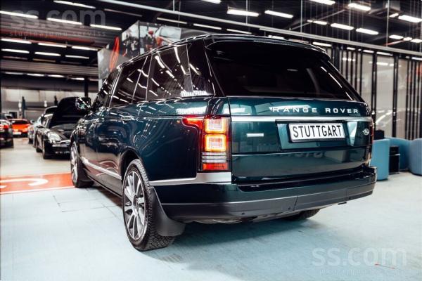 Green Land Rover Range Rover 2015 in Riga, with an engine capacity of 5.00 L and mileage of 127 thousand km for 35000 €, photo 8 on AUTOMOTO.COM.LV