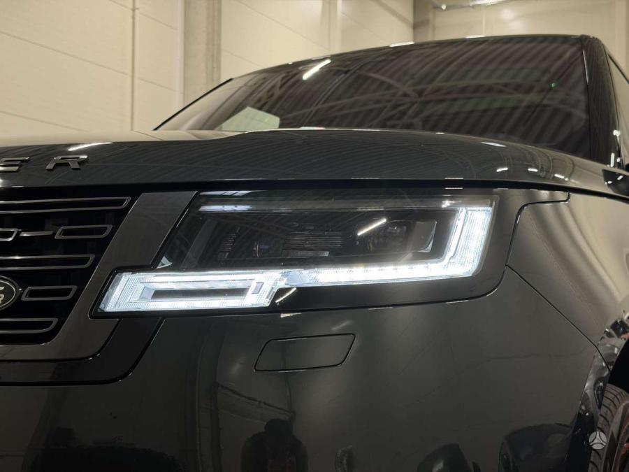Zaļš Land Rover Range Rover 2023 Viļņa, ar dzinēja tilpumu 4.40 L un nobraukumu 47 tūkst. km par 166990 €, foto 9 vietnē AUTOMOTO.COM.LV