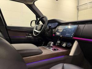 Zaļš Land Rover Range Rover 2023 Viļņa, ar dzinēja tilpumu 4.40 L un nobraukumu 47 tūkst. km par 166990 €, foto 19 vietnē AUTOMOTO.COM.LV