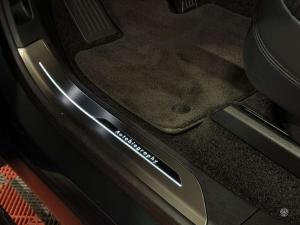 Zaļš Land Rover Range Rover 2023 Viļņa, ar dzinēja tilpumu 4.40 L un nobraukumu 47 tūkst. km par 166990 €, foto 20 vietnē AUTOMOTO.COM.LV