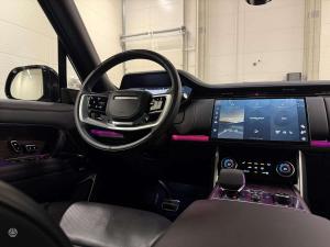 Zaļš Land Rover Range Rover 2023 Viļņa, ar dzinēja tilpumu 4.40 L un nobraukumu 47 tūkst. km par 166990 €, foto 24 vietnē AUTOMOTO.COM.LV