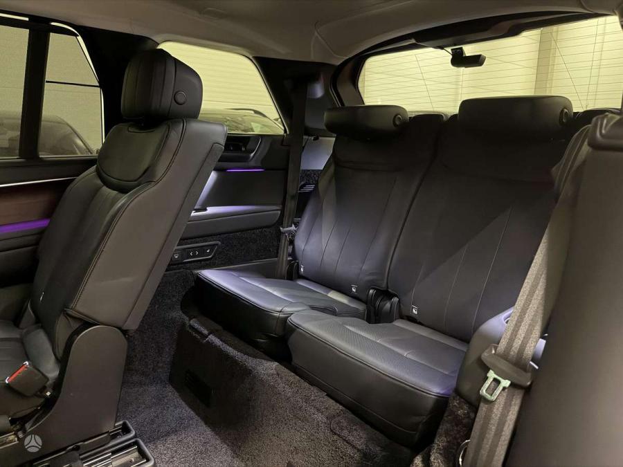 Zaļš Land Rover Range Rover 2023 Viļņa, ar dzinēja tilpumu 4.40 L un nobraukumu 47 tūkst. km par 166990 €, foto 36 vietnē AUTOMOTO.COM.LV