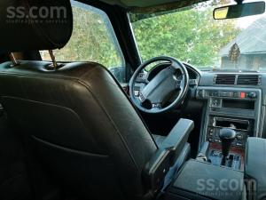Grey Land Rover Range Rover 1996 in Ventspils, with an engine capacity of 2.50 L and mileage of 214 thousand km for 2100 €, photo 4 on AUTOMOTO.COM.LV