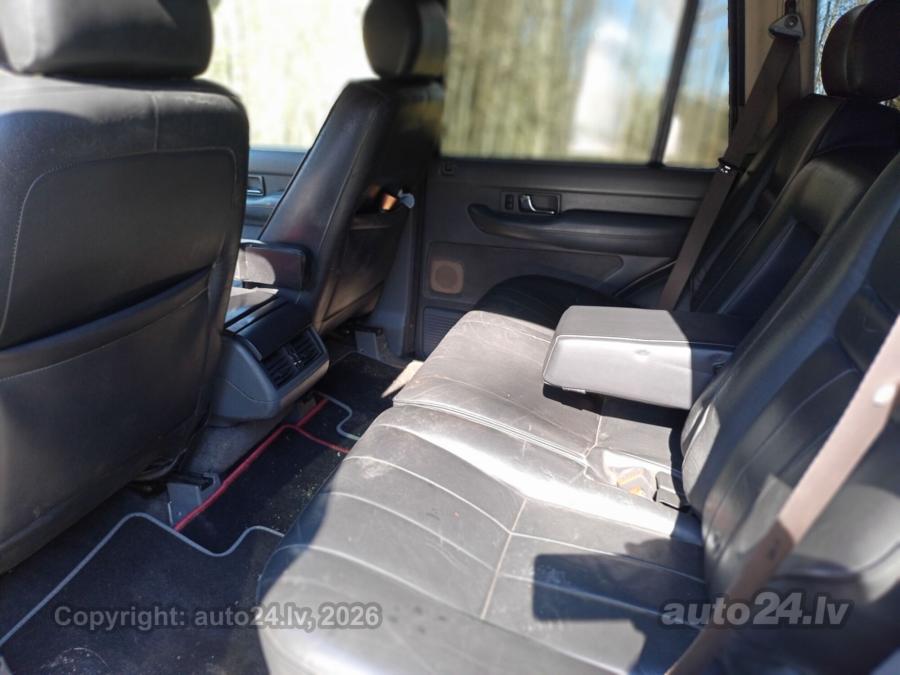 Grey Land Rover Range Rover 2000 in Riga, with an engine capacity of 2.50 L and mileage of 343 thousand km for 5950 €, photo 7 on AUTOMOTO.COM.LV