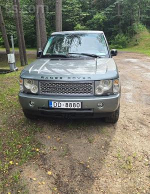 Grey Land Rover Range Rover 2002 in Riga, with an engine capacity of 3.00 L and mileage of 281 thousand km for 5990 €, photo 5 on AUTOMOTO.COM.LV